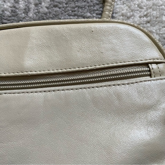 cb collections | Bags | Vintage Cb Collection Genuine Leather Cream ...